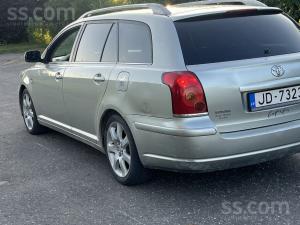 Pelēks Toyota Avensis 2004 Talsi, ar dzinēja tilpumu 2.00 L un nobraukumu 386 tūkst. km par 995 €, foto 6 vietnē AUTOMOTO.COM.LV