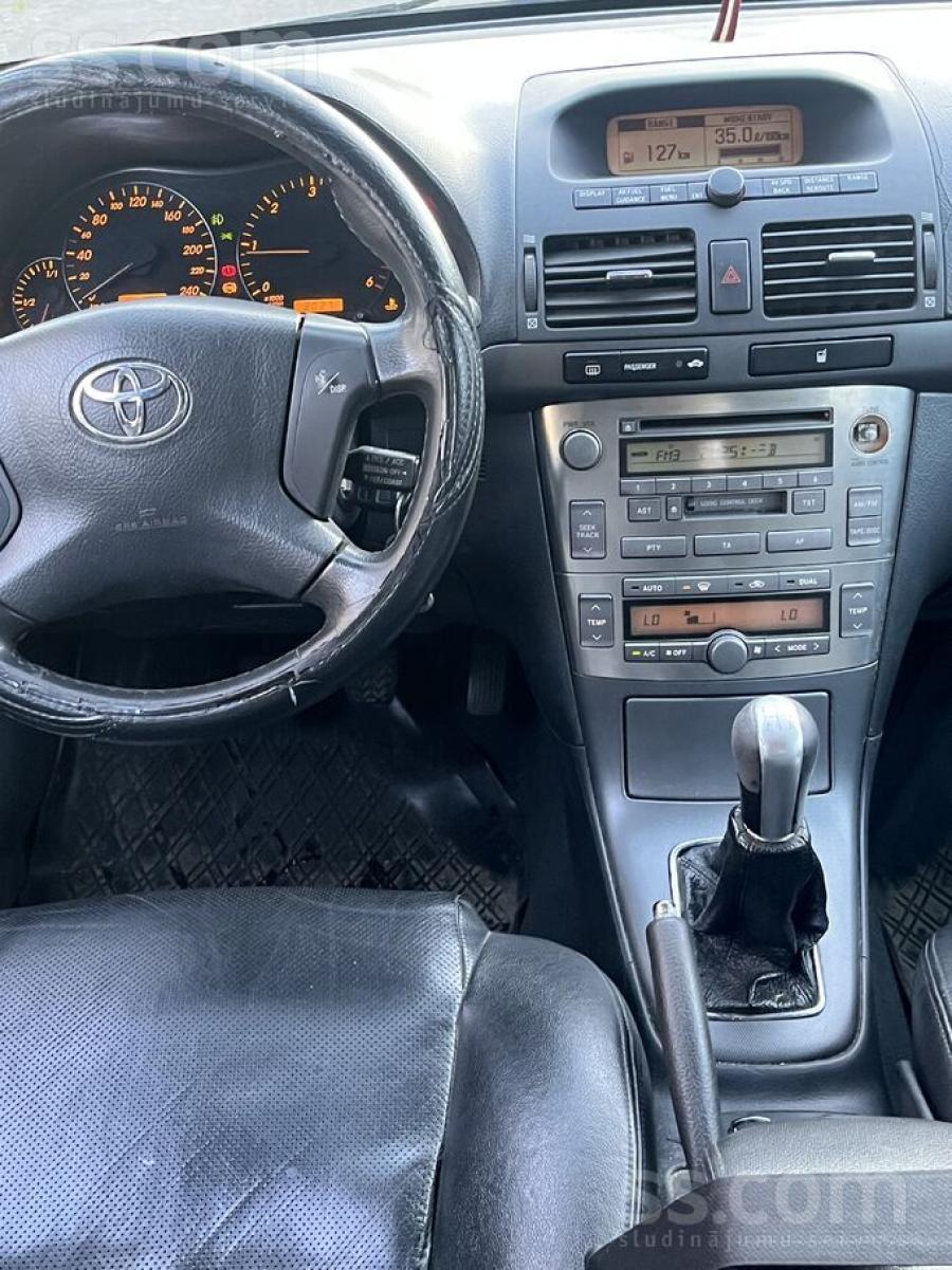 Pelēks Toyota Avensis 2004 Talsi, ar dzinēja tilpumu 2.00 L un nobraukumu 386 tūkst. km par 995 €, foto 10 vietnē AUTOMOTO.COM.LV