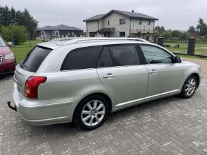 Pelēks Toyota Avensis 2004 Klaipėda, ar dzinēja tilpumu 2.00 L un nobraukumu 335 tūkst. km par 2200 €, foto 6 vietnē AUTOMOTO.COM.LV