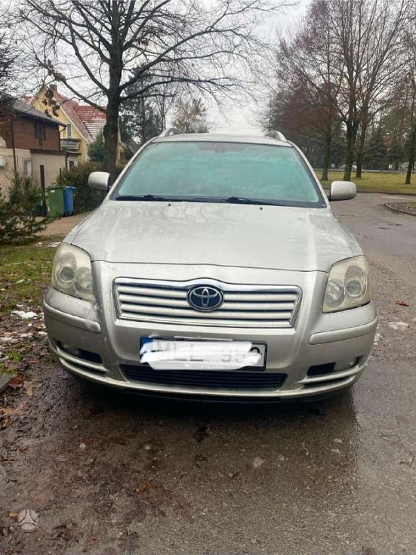Grey Toyota Avensis 2004 in Kaunas, with an engine capacity of 2.00 L and mileage of 362 thousand km for 850 €, photo 1 on AUTOMOTO.COM.LV