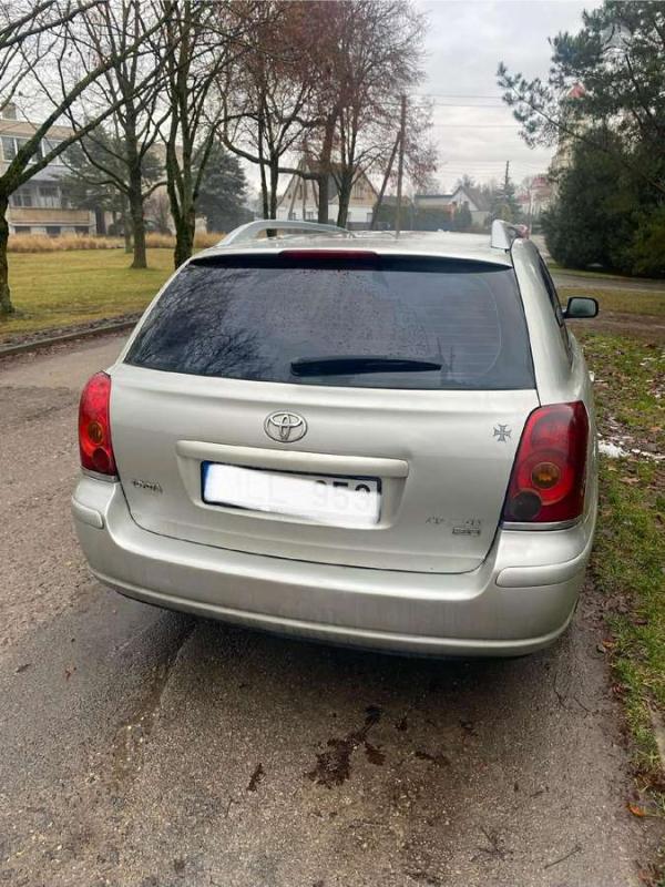 Grey Toyota Avensis 2004 in Kaunas, with an engine capacity of 2.00 L and mileage of 362 thousand km for 850 €, photo 2 on AUTOMOTO.COM.LV