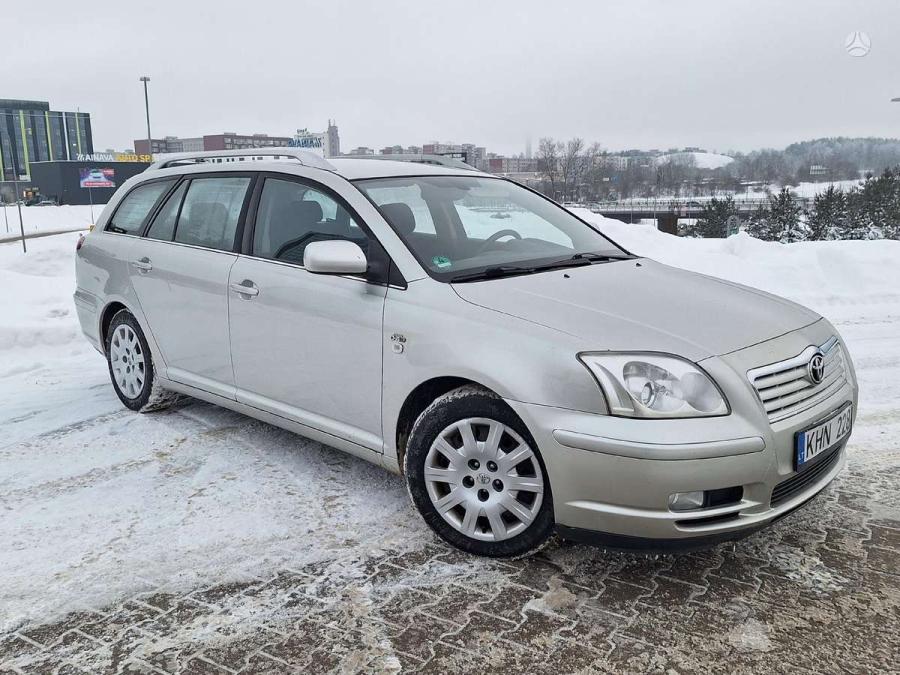 Grey Toyota Avensis 2004 in Vilnius, with an engine capacity of 2.00 L and mileage of 332 thousand km for 1250 €, photo 4 on AUTOMOTO.COM.LV