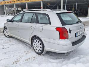 Grey Toyota Avensis 2004 in Vilnius, with an engine capacity of 2.00 L and mileage of 332 thousand km for 1250 €, photo 8 on AUTOMOTO.COM.LV