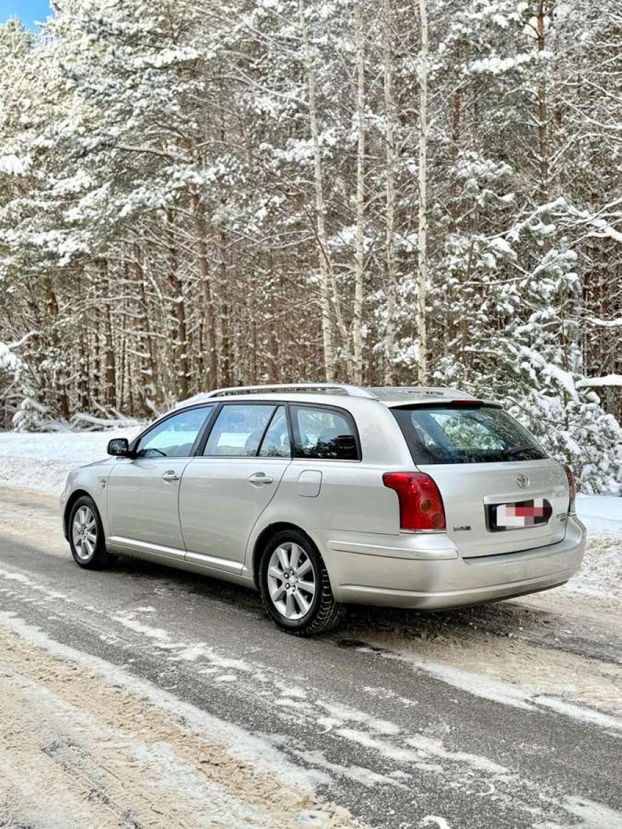 Grey Toyota Avensis 2004 in Vilnius, with an engine capacity of 2.00 L and mileage of 339 thousand km for 900 €, photo 8 on AUTOMOTO.COM.LV