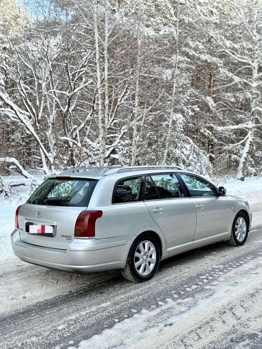 Grey Toyota Avensis 2004 in Vilnius, with an engine capacity of 2.00 L and mileage of 339 thousand km for 900 €, photo 9 on AUTOMOTO.COM.LV