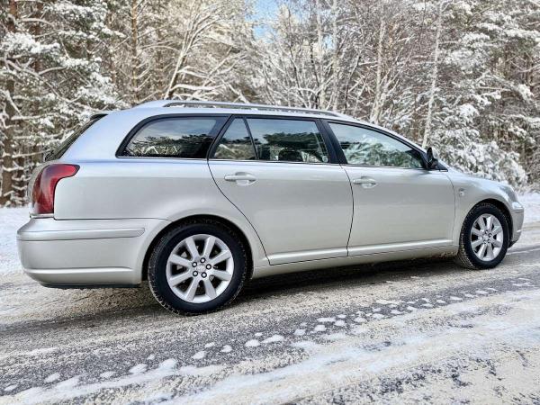 Grey Toyota Avensis 2004 in Vilnius, with an engine capacity of 2.00 L and mileage of 339 thousand km for 900 €, photo 10 on AUTOMOTO.COM.LV