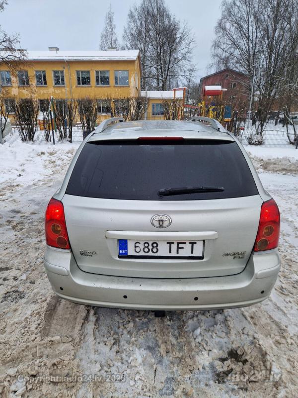 Grey Toyota Avensis 2004 in Tallinn, with an engine capacity of 2.00 L and mileage of 0 thousand km for 990 €, photo 5 on AUTOMOTO.COM.LV