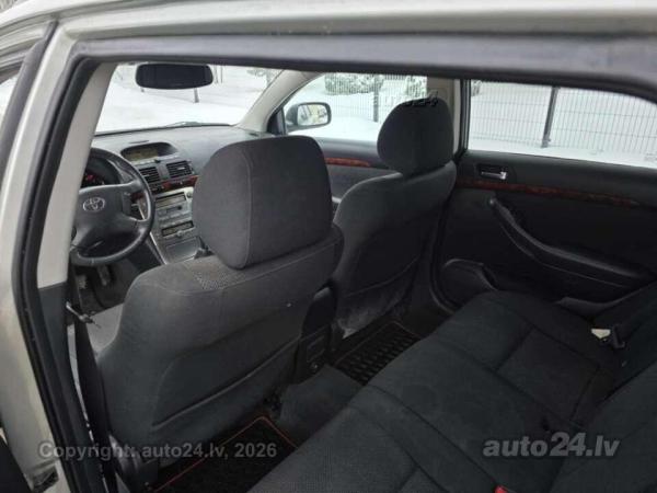 Pelēks Toyota Avensis 2004 Tartu, ar dzinēja tilpumu 2.00 L un nobraukumu 320 tūkst. km par 1800 €, foto 9 vietnē AUTOMOTO.COM.LV