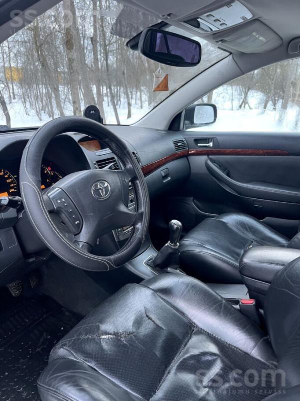 Pelēks Toyota Avensis 2004 Saldus, ar dzinēja tilpumu 2.00 L un nobraukumu 457 tūkst. km par 1300 €, foto 8 vietnē AUTOMOTO.COM.LV