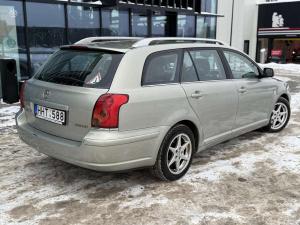 Pelēks Toyota Avensis 2004 Viļņa, ar dzinēja tilpumu 2.00 L un nobraukumu 320 tūkst. km par 1600 €, foto 4 vietnē AUTOMOTO.COM.LV