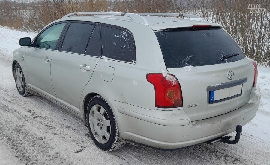 Pelēks Toyota Avensis 2004 Panevēža, ar dzinēja tilpumu 2.00 L un nobraukumu 340 tūkst. km par 1399 €, foto 3 vietnē AUTOMOTO.COM.LV