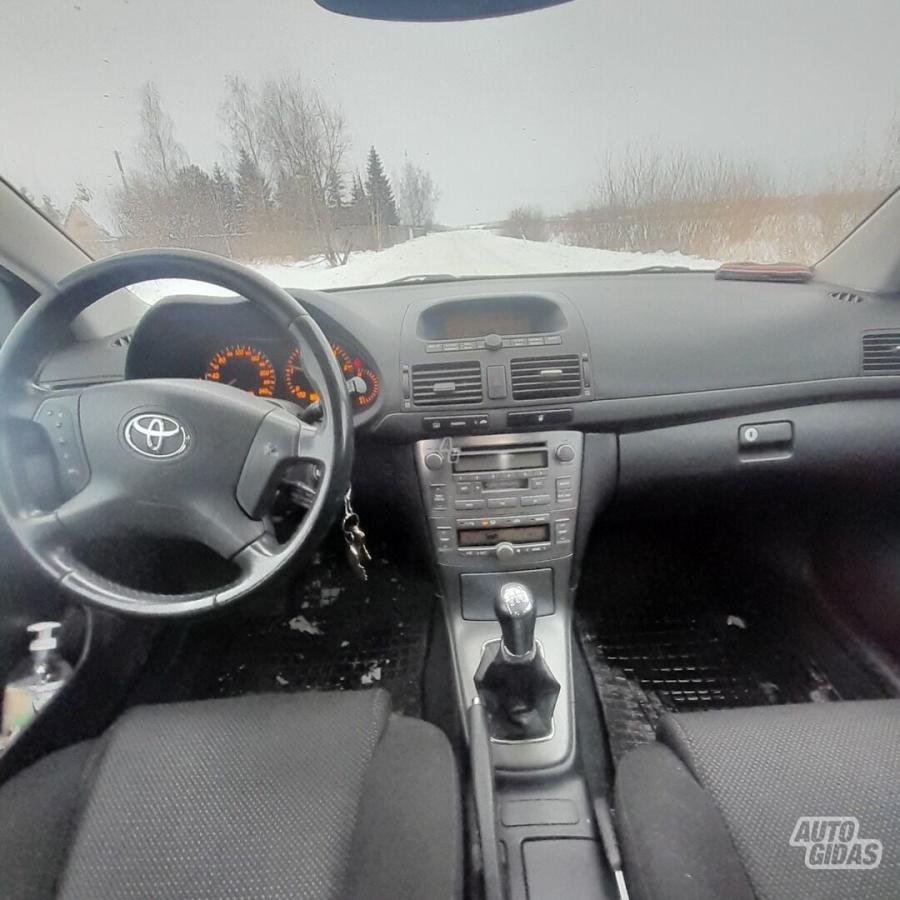Pelēks Toyota Avensis 2004 Panevēža, ar dzinēja tilpumu 2.00 L un nobraukumu 340 tūkst. km par 1399 €, foto 17 vietnē AUTOMOTO.COM.LV
