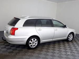 Grey Toyota Avensis 2004 in Tallinn, with an engine capacity of 2.00 L and mileage of 369 thousand km for 1299 €, photo 3 on AUTOMOTO.COM.LV