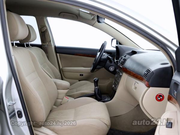 Pelēks Toyota Avensis 2004 Tallina, ar dzinēja tilpumu 2.00 L un nobraukumu 369 tūkst. km par 1299 €, foto 6 vietnē AUTOMOTO.COM.LV