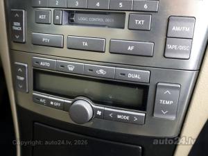 Grey Toyota Avensis 2004 in Tallinn, with an engine capacity of 2.00 L and mileage of 369 thousand km for 1299 €, photo 8 on AUTOMOTO.COM.LV