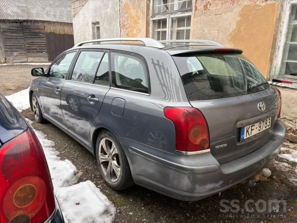 Серый Тойота Авенсис 2004 в Валмиера, объемом двигателя 1.80 л и пробегом 320 тыс. км за 1500 €, фото 4 на AUTOMOTO.COM.LV