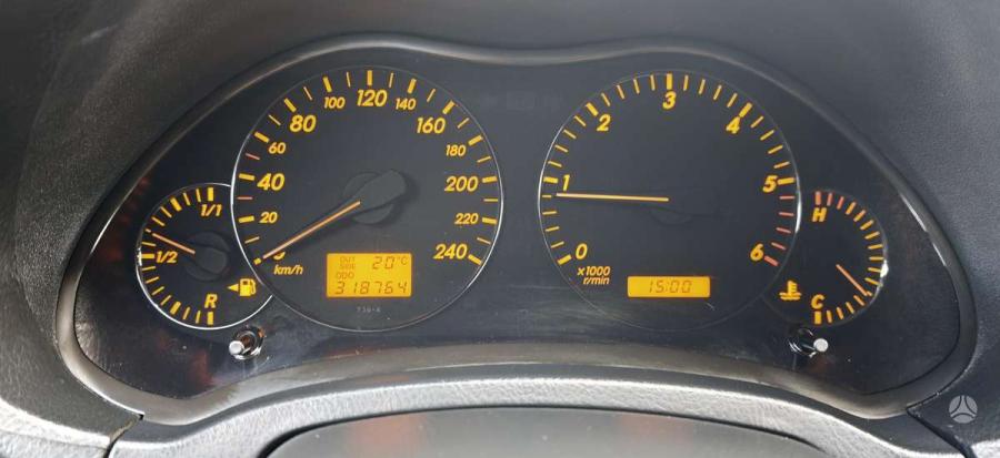 Серый Тойота Авенсис 2004 в Вильнюс, объемом двигателя 2.00 л и пробегом 319 тыс. км за 1800 €, фото 14 на AUTOMOTO.COM.LV