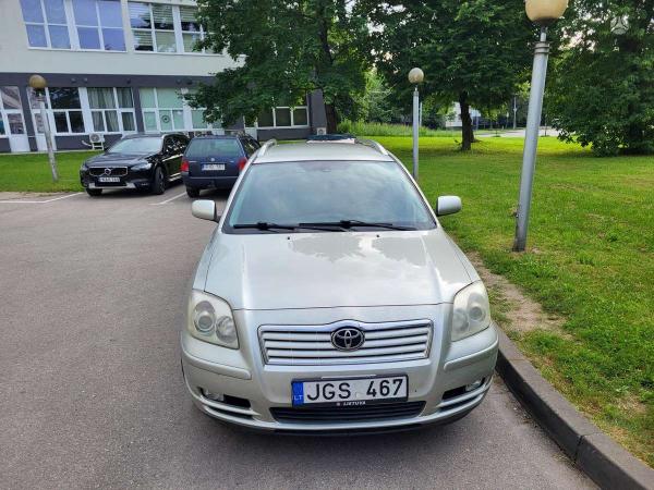 Серый Тойота Авенсис 2004 в Вильнюс, объемом двигателя 2.00 л и пробегом 381 тыс. км за 1100 €, фото 2 на AUTOMOTO.COM.LV