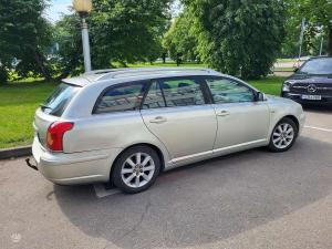 Pelēks Toyota Avensis 2004 Viļņa, ar dzinēja tilpumu 2.00 L un nobraukumu 381 tūkst. km par 1100 €, foto 9 vietnē AUTOMOTO.COM.LV