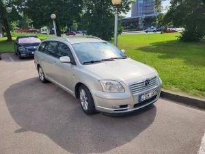 Pelēks Toyota Avensis 2004 Viļņa, ar dzinēja tilpumu 2.00 L un nobraukumu 381 tūkst. km par 1100 €, foto 10 vietnē AUTOMOTO.COM.LV