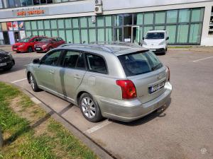 Pelēks Toyota Avensis 2004 Viļņa, ar dzinēja tilpumu 2.00 L un nobraukumu 381 tūkst. km par 1100 €, foto 12 vietnē AUTOMOTO.COM.LV