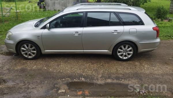 Pelēks Toyota Avensis 2004 Daugavpils, ar dzinēja tilpumu 2.00 L un nobraukumu 320 tūkst. km par 1100 €, foto 4 vietnē AUTOMOTO.COM.LV