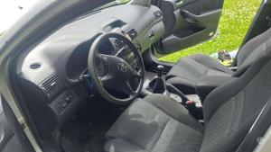 Pelēks Toyota Avensis 2004 Utena, ar dzinēja tilpumu 2.00 L un nobraukumu 430 tūkst. km par 800 €, foto 14 vietnē AUTOMOTO.COM.LV