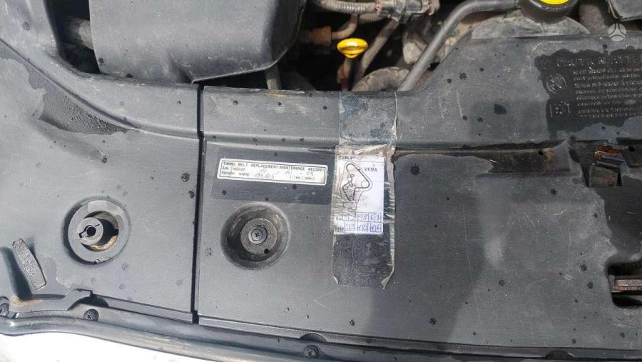 Pelēks Toyota Avensis 2004 Utena, ar dzinēja tilpumu 2.00 L un nobraukumu 430 tūkst. km par 800 €, foto 18 vietnē AUTOMOTO.COM.LV