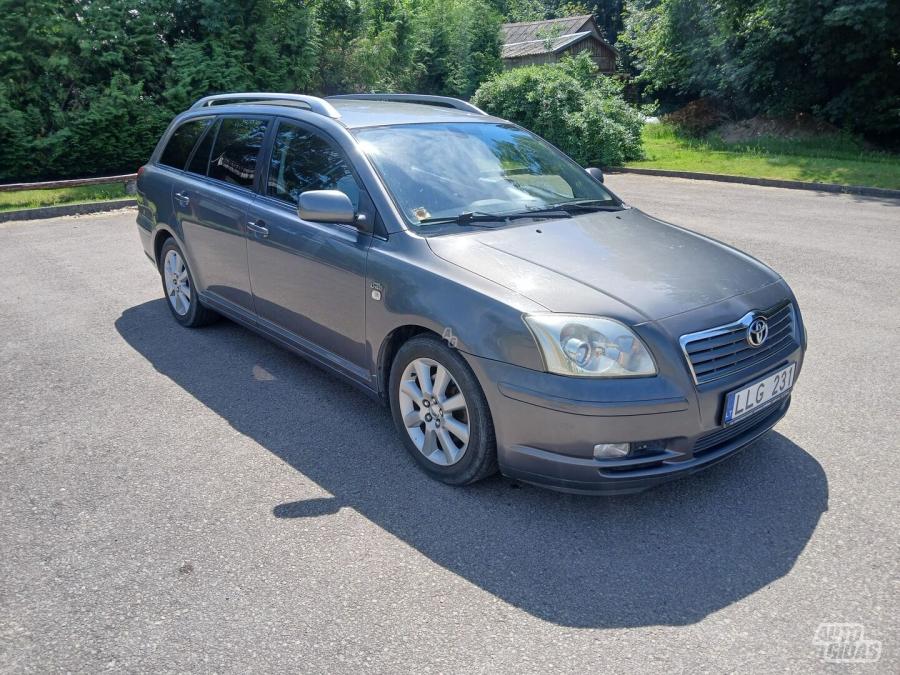 Серый Тойота Авенсис 2004 в Клайпеда, объемом двигателя 2.00 л и пробегом 215 тыс. км за 1450 €, фото 3 на AUTOMOTO.COM.LV
