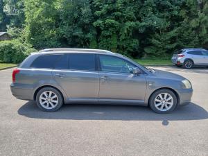 Серый Тойота Авенсис 2004 в Клайпеда, объемом двигателя 2.00 л и пробегом 215 тыс. км за 1450 €, фото 4 на AUTOMOTO.COM.LV
