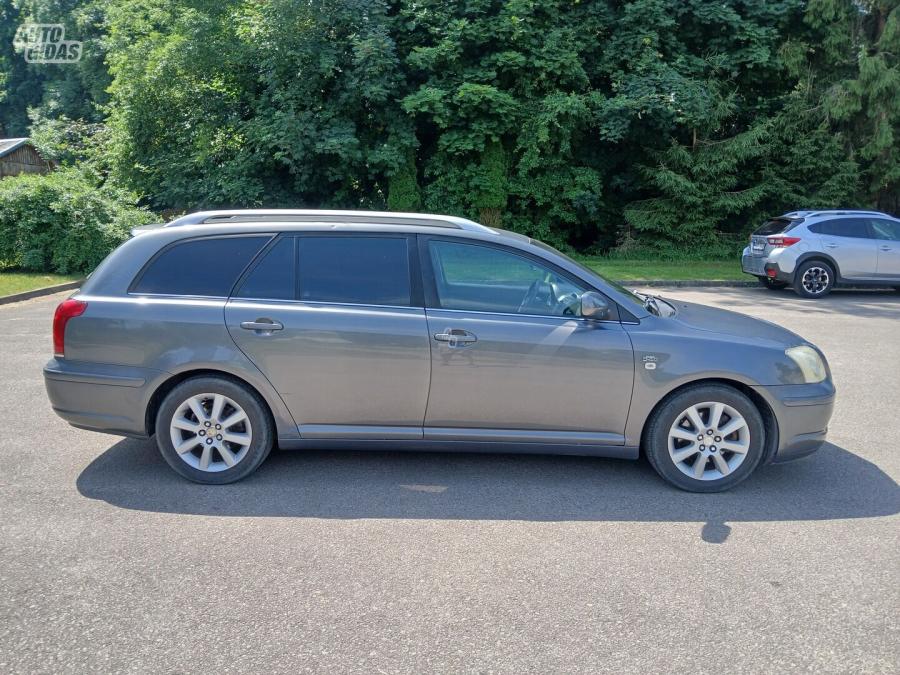 Серый Тойота Авенсис 2004 в Клайпеда, объемом двигателя 2.00 л и пробегом 215 тыс. км за 1450 €, фото 4 на AUTOMOTO.COM.LV