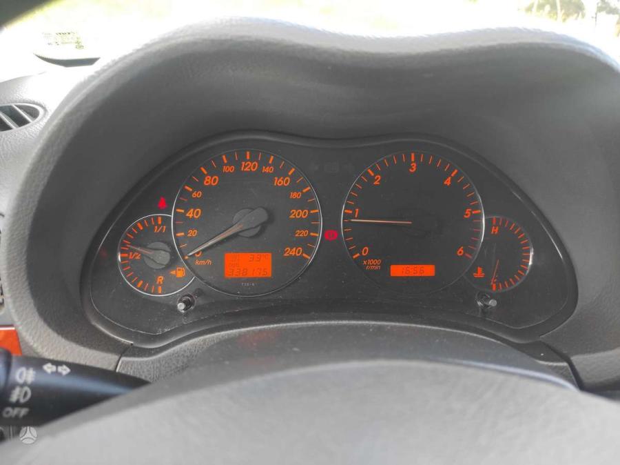 Серый Тойота Авенсис 2004 в Молетай, объемом двигателя 2.00 л и пробегом 338 тыс. км за 2500 €, фото 13 на AUTOMOTO.COM.LV