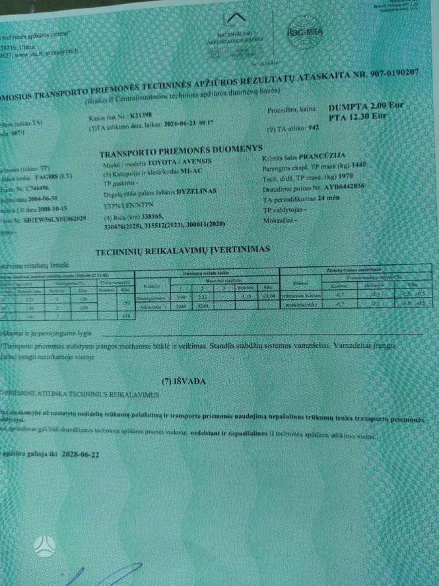 Серый Тойота Авенсис 2004 в Молетай, объемом двигателя 2.00 л и пробегом 338 тыс. км за 2500 €, фото 16 на AUTOMOTO.COM.LV