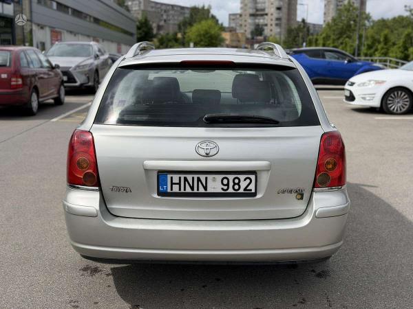 Серый Тойота Авенсис 2004 в Вильнюс, объемом двигателя 1.76 л и пробегом 280 тыс. км за 1450 €, фото 5 на AUTOMOTO.COM.LV