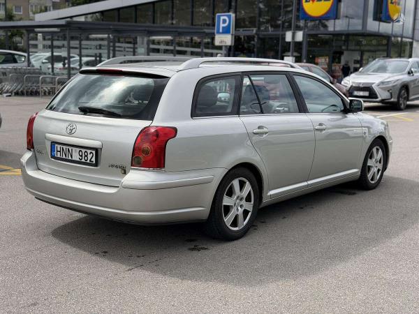 Серый Тойота Авенсис 2004 в Вильнюс, объемом двигателя 1.76 л и пробегом 280 тыс. км за 1450 €, фото 6 на AUTOMOTO.COM.LV