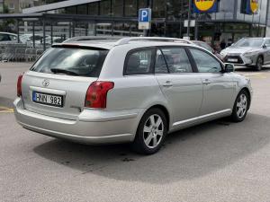 Pelēks Toyota Avensis 2004 Viļņa, ar dzinēja tilpumu 1.76 L un nobraukumu 280 tūkst. km par 1450 €, foto 7 vietnē AUTOMOTO.COM.LV