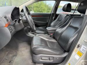 Pelēks Toyota Avensis 2004 Viļņa, ar dzinēja tilpumu 1.76 L un nobraukumu 280 tūkst. km par 1450 €, foto 10 vietnē AUTOMOTO.COM.LV