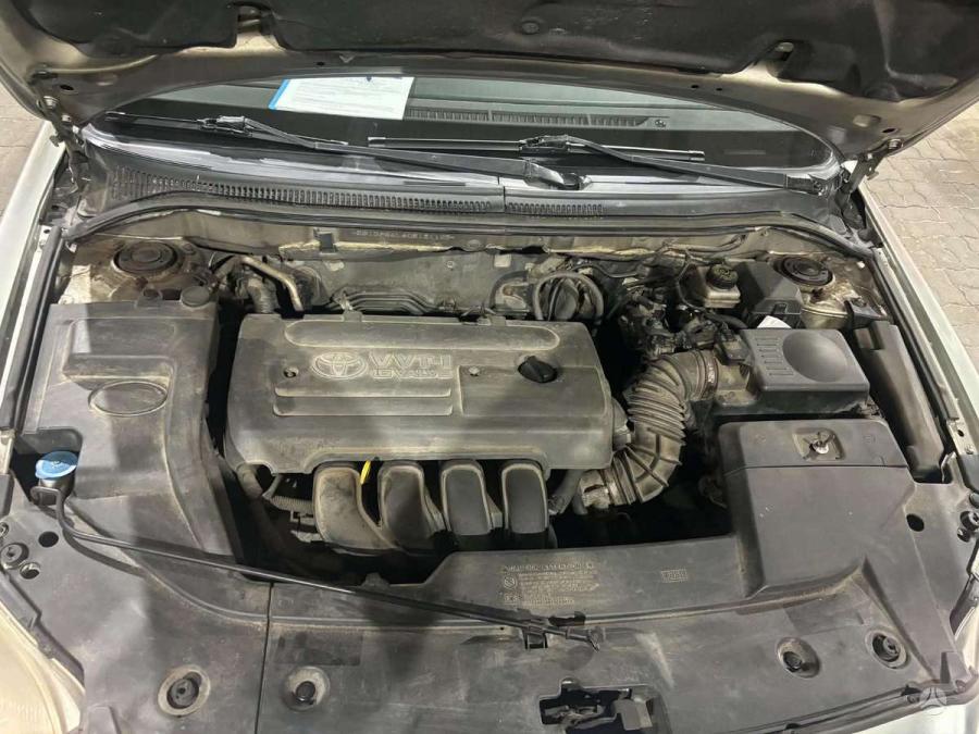 Pelēks Toyota Avensis 2004 Viļņa, ar dzinēja tilpumu 1.76 L un nobraukumu 280 tūkst. km par 1450 €, foto 12 vietnē AUTOMOTO.COM.LV