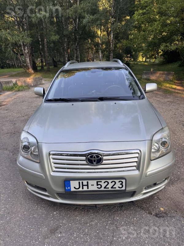 Серый Тойота Авенсис 2004 в Рига, объемом двигателя 2.00 л и пробегом 241 тыс. км за 1750 €, фото 3 на AUTOMOTO.COM.LV