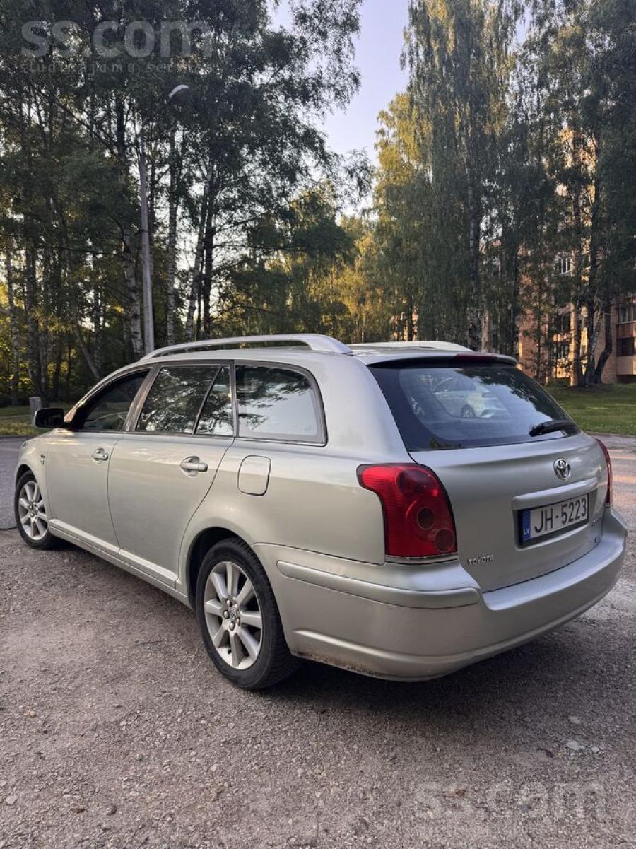 Серый Тойота Авенсис 2004 в Рига, объемом двигателя 2.00 л и пробегом 241 тыс. км за 1750 €, фото 5 на AUTOMOTO.COM.LV