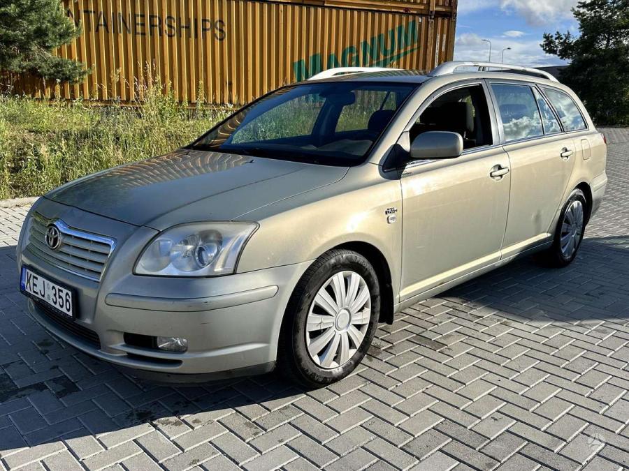 Pelēks Toyota Avensis 2004 Viļņa, ar dzinēja tilpumu 2.00 L un nobraukumu 302 tūkst. km par 1450 €, foto 1 vietnē AUTOMOTO.COM.LV