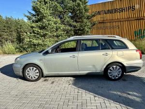 Pelēks Toyota Avensis 2004 Viļņa, ar dzinēja tilpumu 2.00 L un nobraukumu 302 tūkst. km par 1450 €, foto 7 vietnē AUTOMOTO.COM.LV
