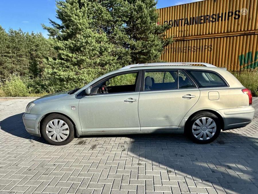 Pelēks Toyota Avensis 2004 Viļņa, ar dzinēja tilpumu 2.00 L un nobraukumu 302 tūkst. km par 1450 €, foto 7 vietnē AUTOMOTO.COM.LV