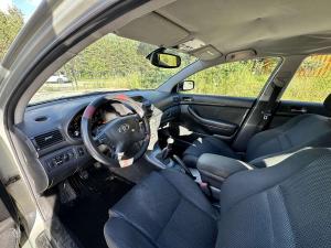 Pelēks Toyota Avensis 2004 Viļņa, ar dzinēja tilpumu 2.00 L un nobraukumu 302 tūkst. km par 1450 €, foto 9 vietnē AUTOMOTO.COM.LV