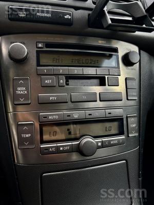 Grey Toyota Avensis 2004 in Riga, with an engine capacity of 2.00 L and mileage of 330 thousand km for 1250 €, photo 8 on AUTOMOTO.COM.LV