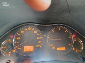 Grey Toyota Avensis 2004 in Klaipeda, with an engine capacity of 2.00 L and mileage of 380 thousand km for 650 €, photo 9 on AUTOMOTO.COM.LV