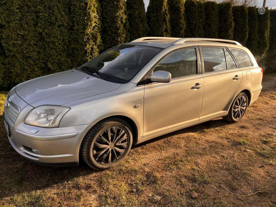 Pelēks Toyota Avensis 2004 Kauņa, ar dzinēja tilpumu 2.00 L un nobraukumu 260 tūkst. km par 1550 €, foto 1 vietnē AUTOMOTO.COM.LV