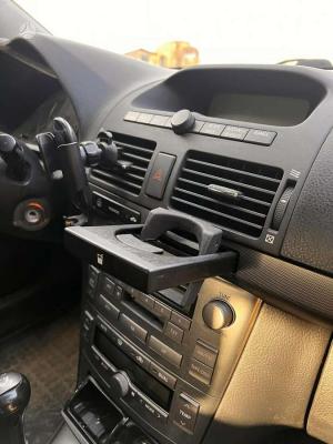 Pelēks Toyota Avensis 2004 Kauņa, ar dzinēja tilpumu 2.00 L un nobraukumu 260 tūkst. km par 1550 €, foto 3 vietnē AUTOMOTO.COM.LV