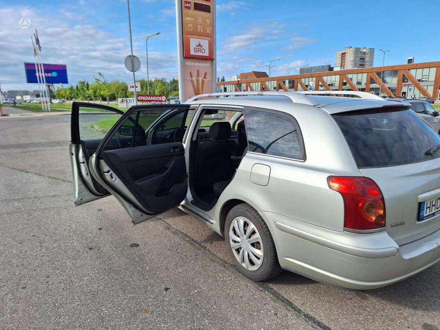 Серый Тойота Авенсис 2004 в Вильнюс, объемом двигателя 2.00 л и пробегом 440 тыс. км за 1100 €, фото 5 на AUTOMOTO.COM.LV