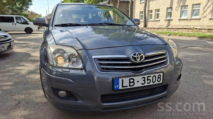 Серый Тойота Авенсис 2004 в Даугавпилс, объемом двигателя 2.00 л и пробегом 415 тыс. км за 1600 €, фото 5 на AUTOMOTO.COM.LV